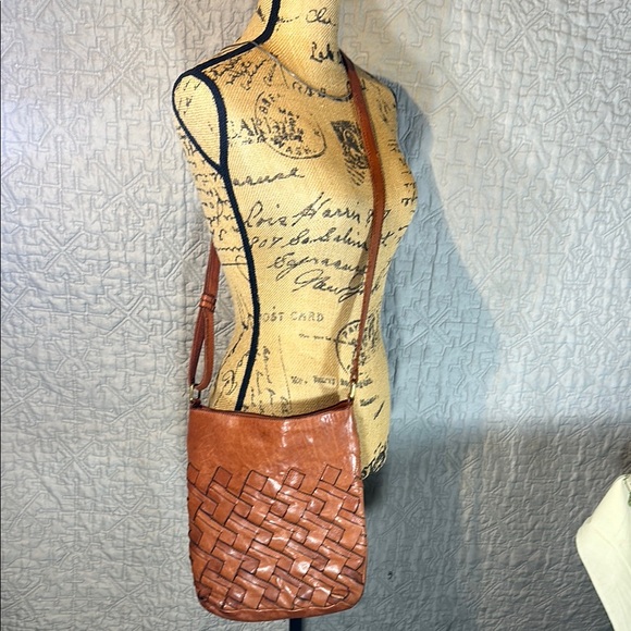 Marta Ponti | Bags | Marta Ponti Brown Woven Leather Crossbody Bag ...